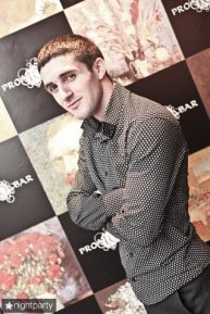 Иконка канала Знаменитости (озвучка)