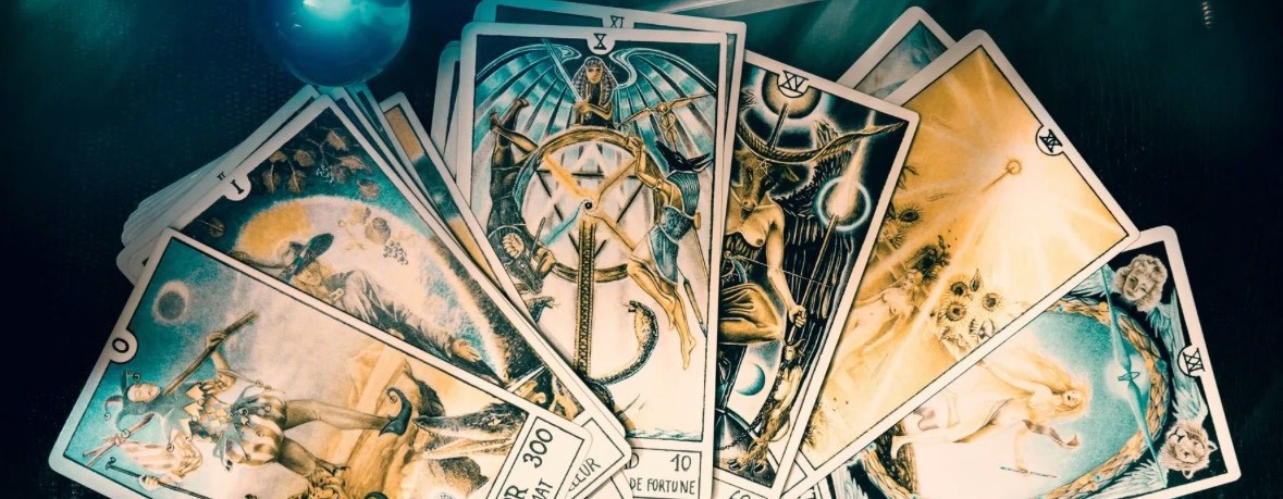 JULIA TAROT