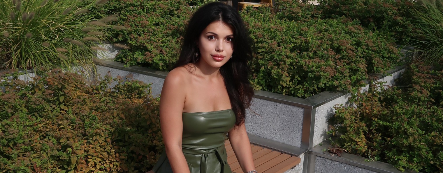 Elena Red