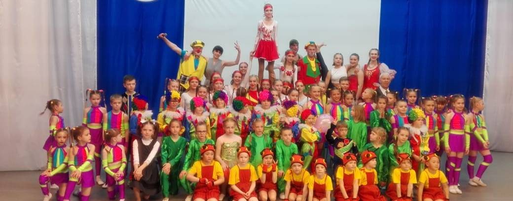 "Юная плеяда" образцовый цирковой коллектив