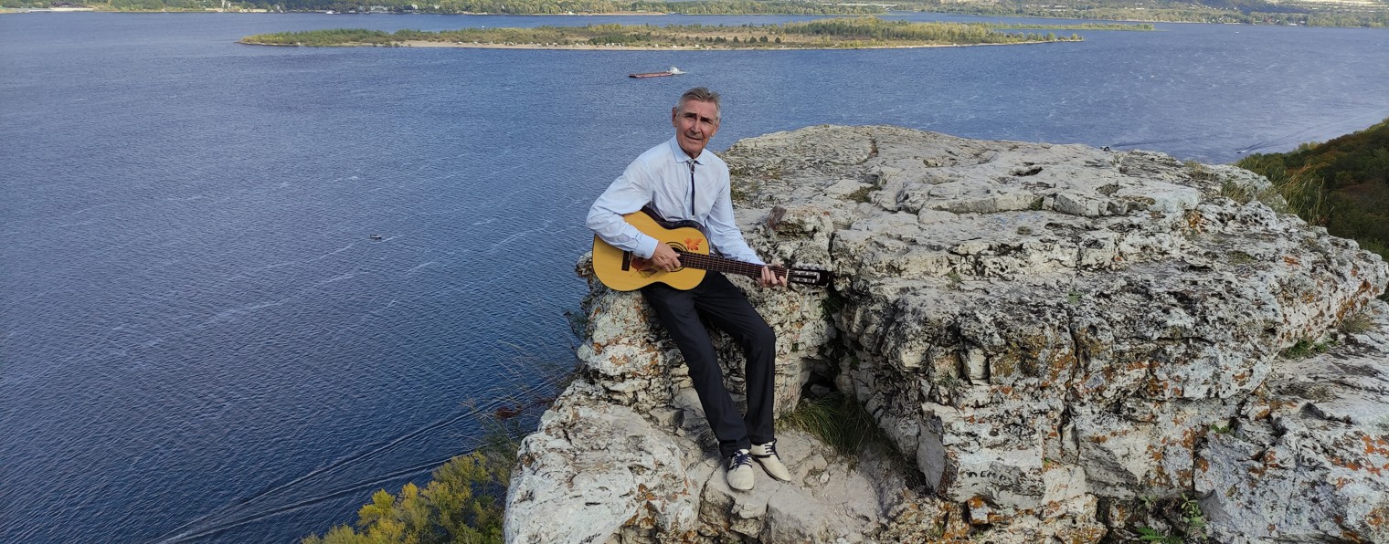 Александр Фролов