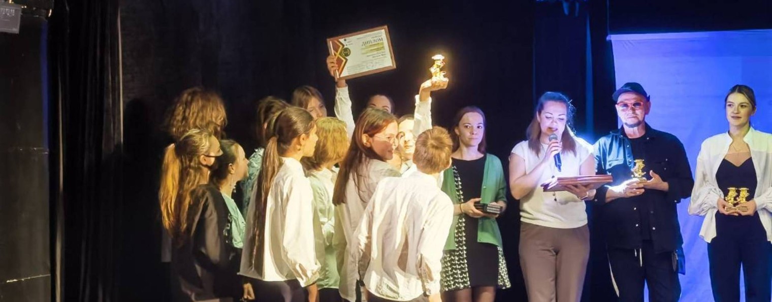 Литературная гостиная. Грани. За гранью.