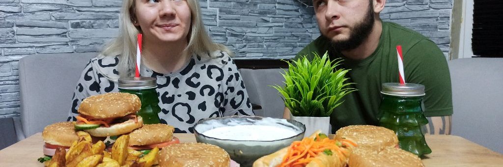 Богдан и Настя Чигринские
