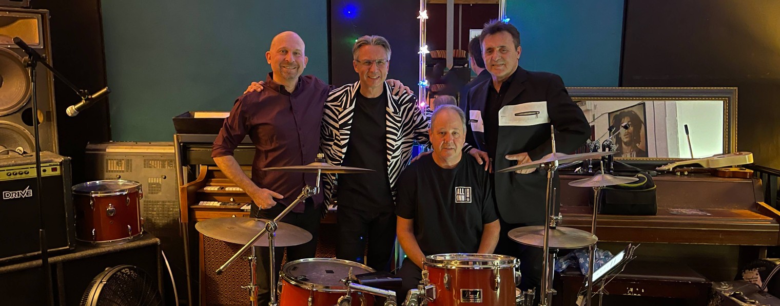 Coogee Bay Road Band