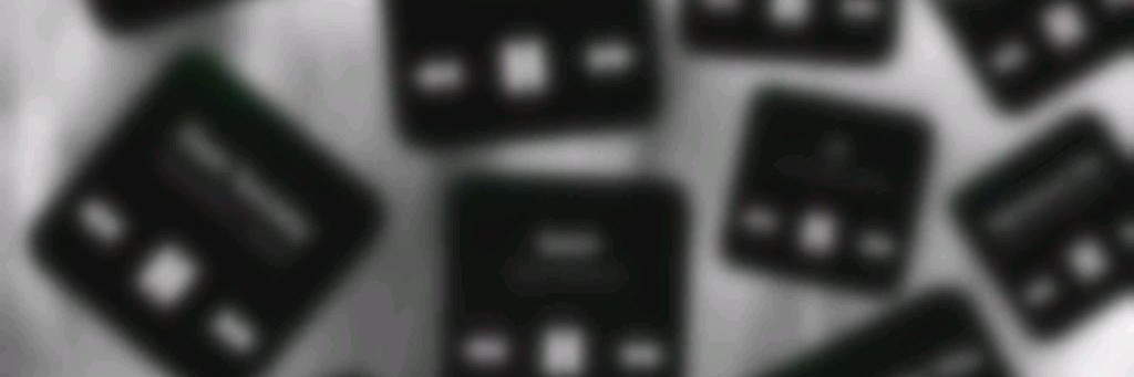 𝑷𝑶𝑵𝑪𝑯𝑰𝑲