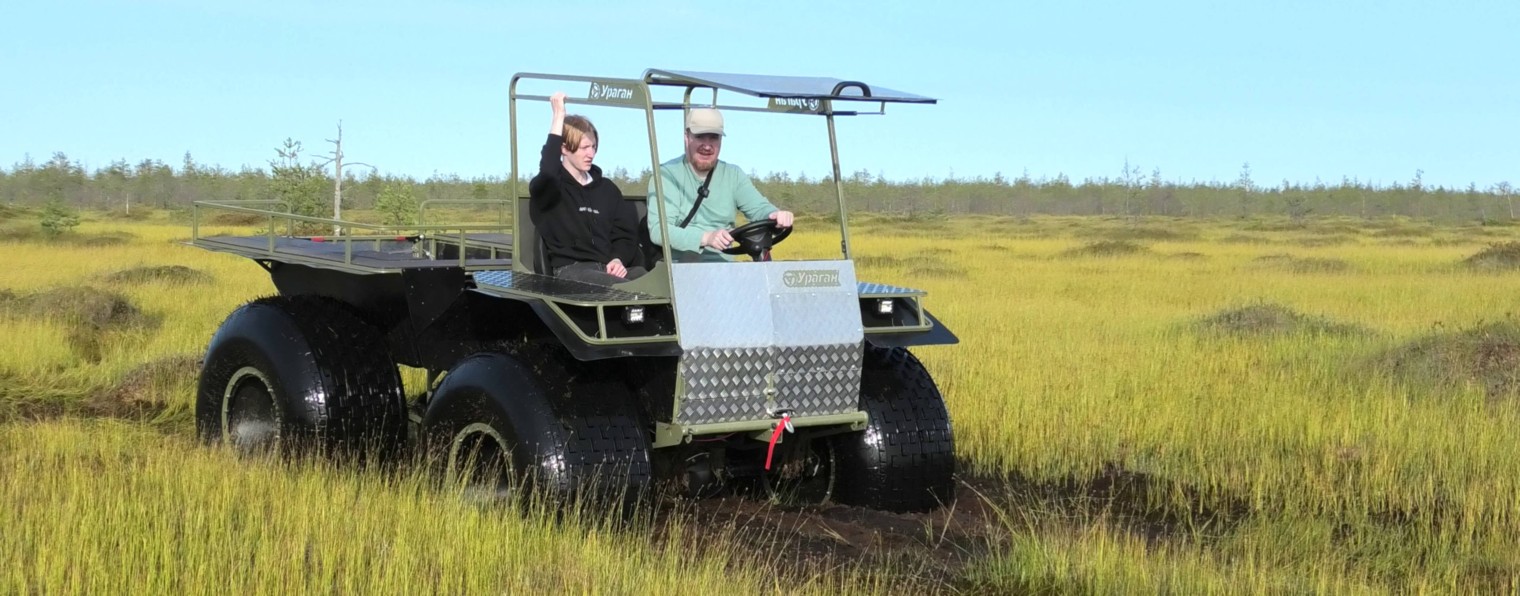Вездеход, мототолкач и мотобуксировщик Ураган. AVT