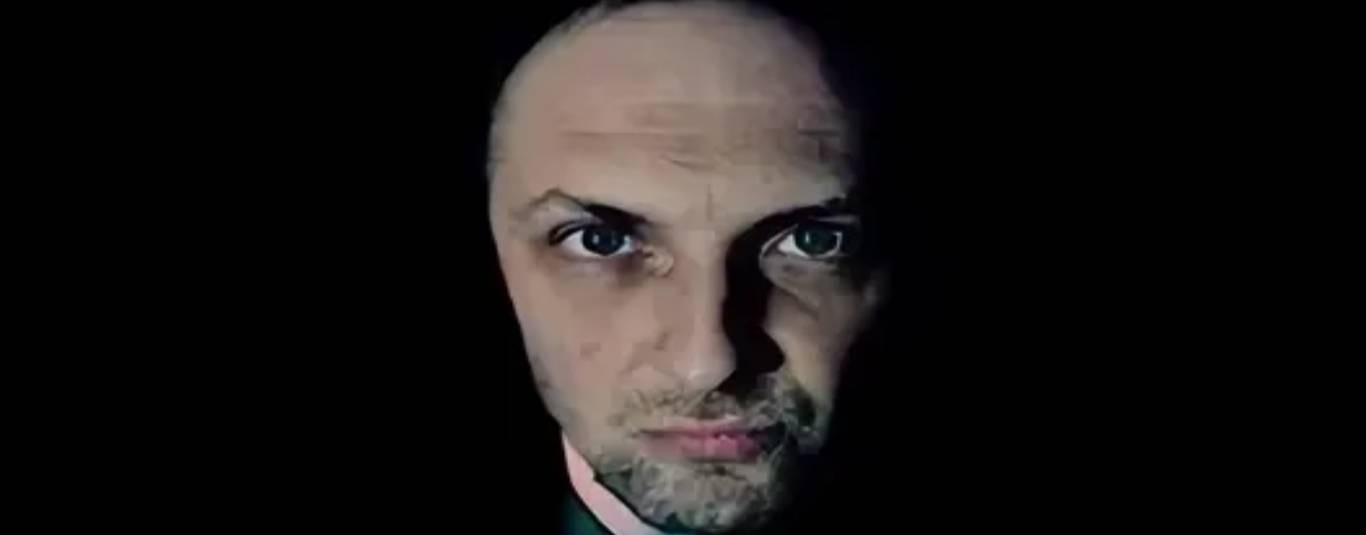 Зубарь смотрит