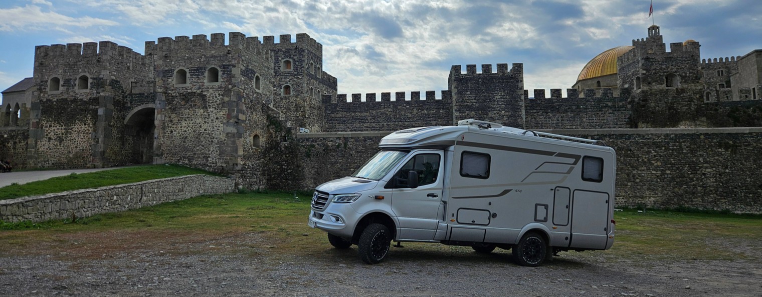 Караванлэнд ОЛЬФИ - автодома в наличии и на заказ