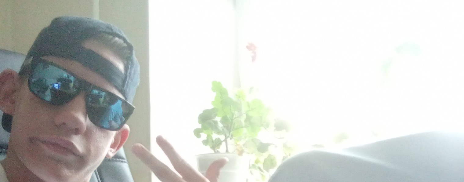 Витя.