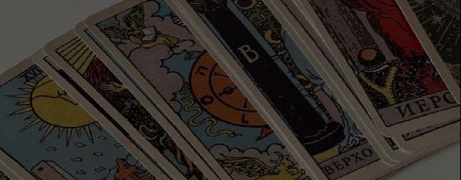 The Uyet Tarot🔮