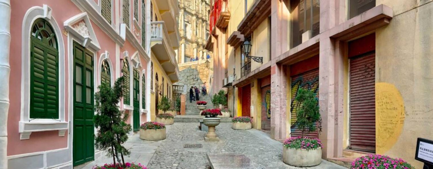 Александр Юрлов гид экскурсии в Макао и Гонконге