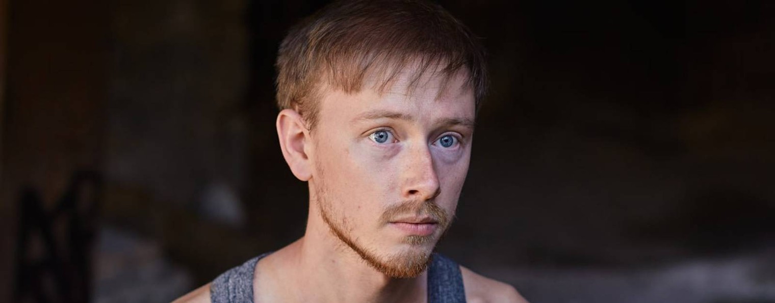 актер и диктор Артем Мельничук