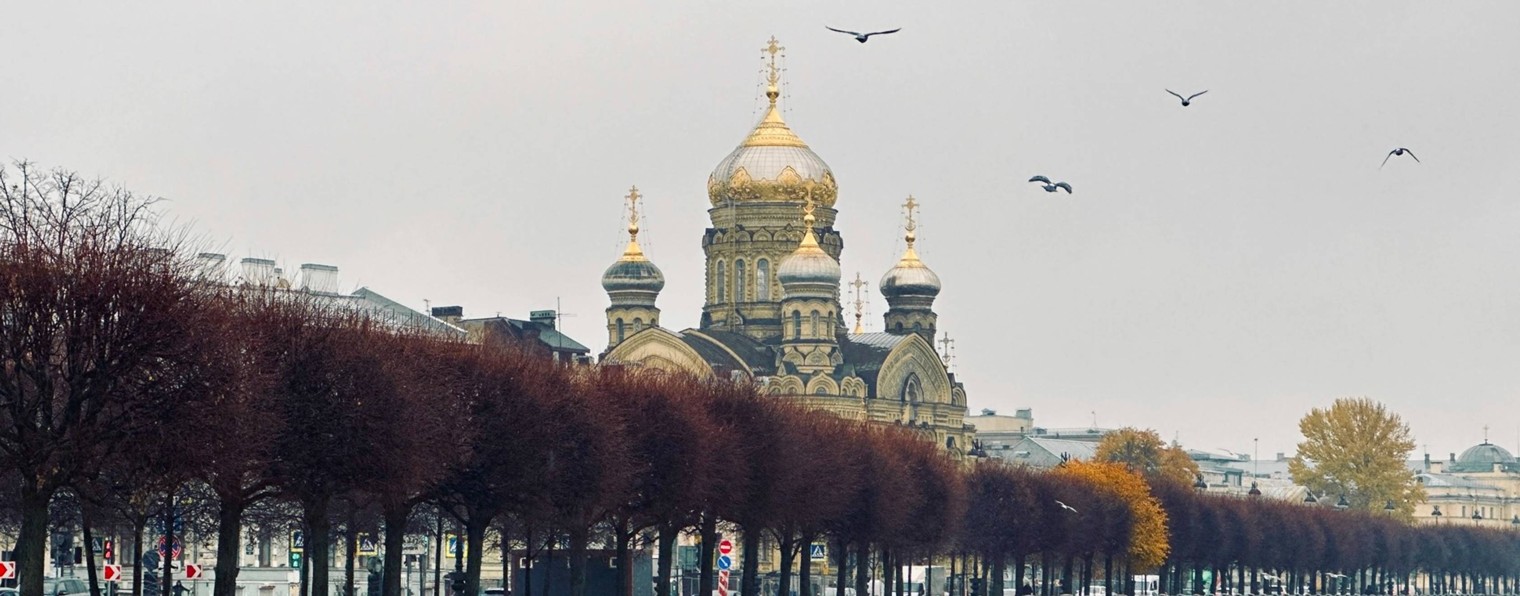 ОПТИНСКОЕ ПОДВОРЬЕ В САНКТ-ПЕТЕРБУРГЕ
