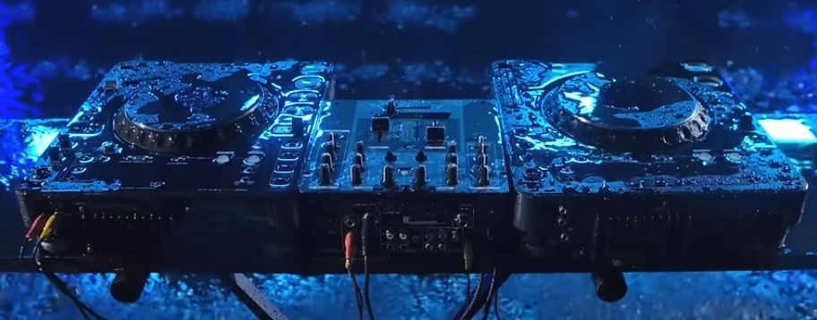 Самый Лайтовый канал Radio Deep House