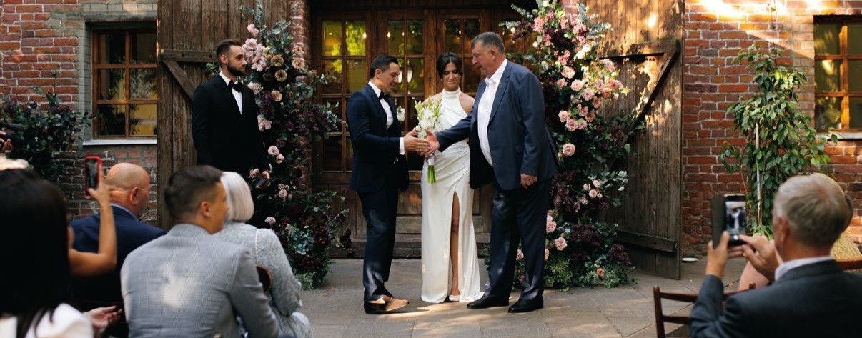 Ведущий Кирилл Никитин Москва