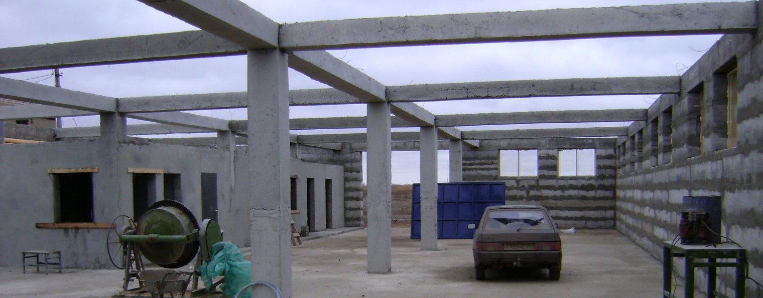 АНДРЕЙ ПАВЛОВ