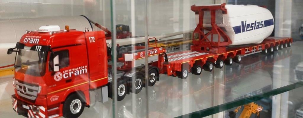 Масштабные модели.Обзоры от Иена АКА Cranes etc.