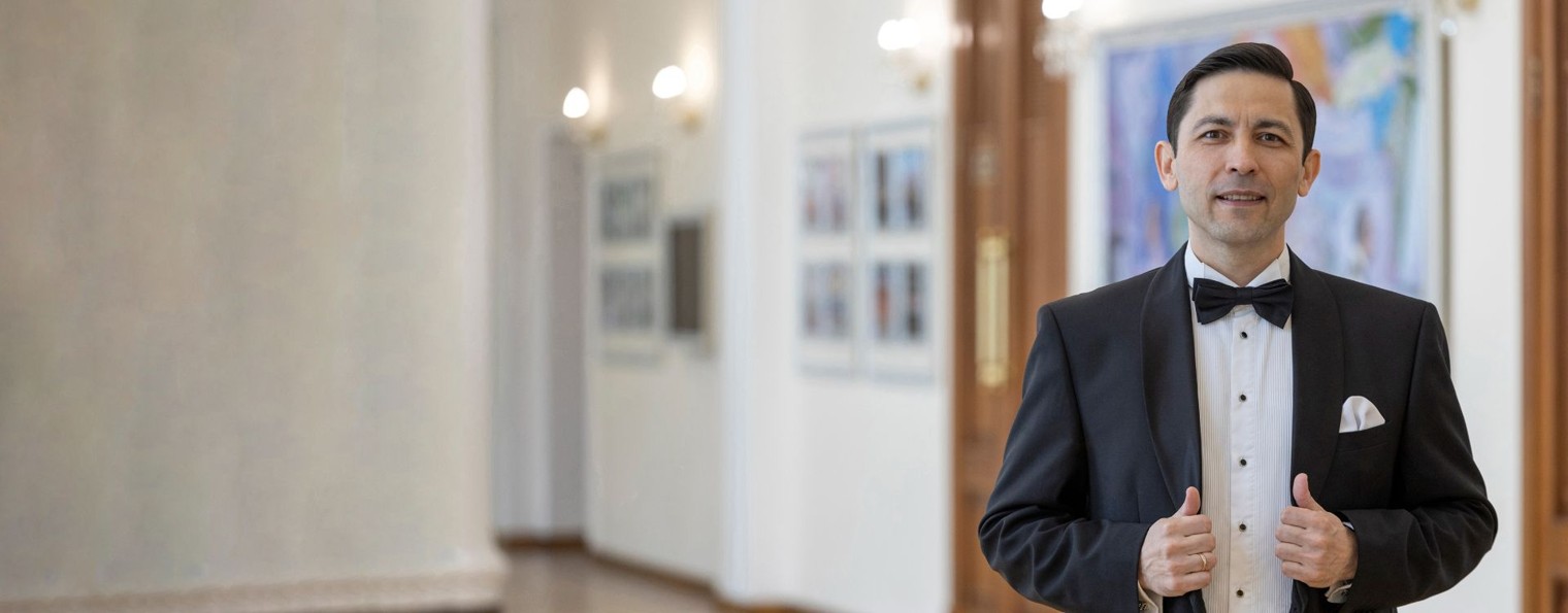 ВЛАДИМИР ВАСИЛЬЕВ