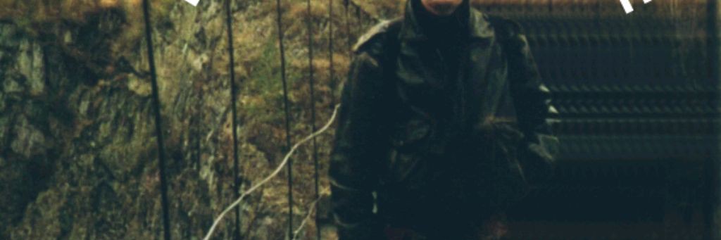 Группа "Приют для красных собак"