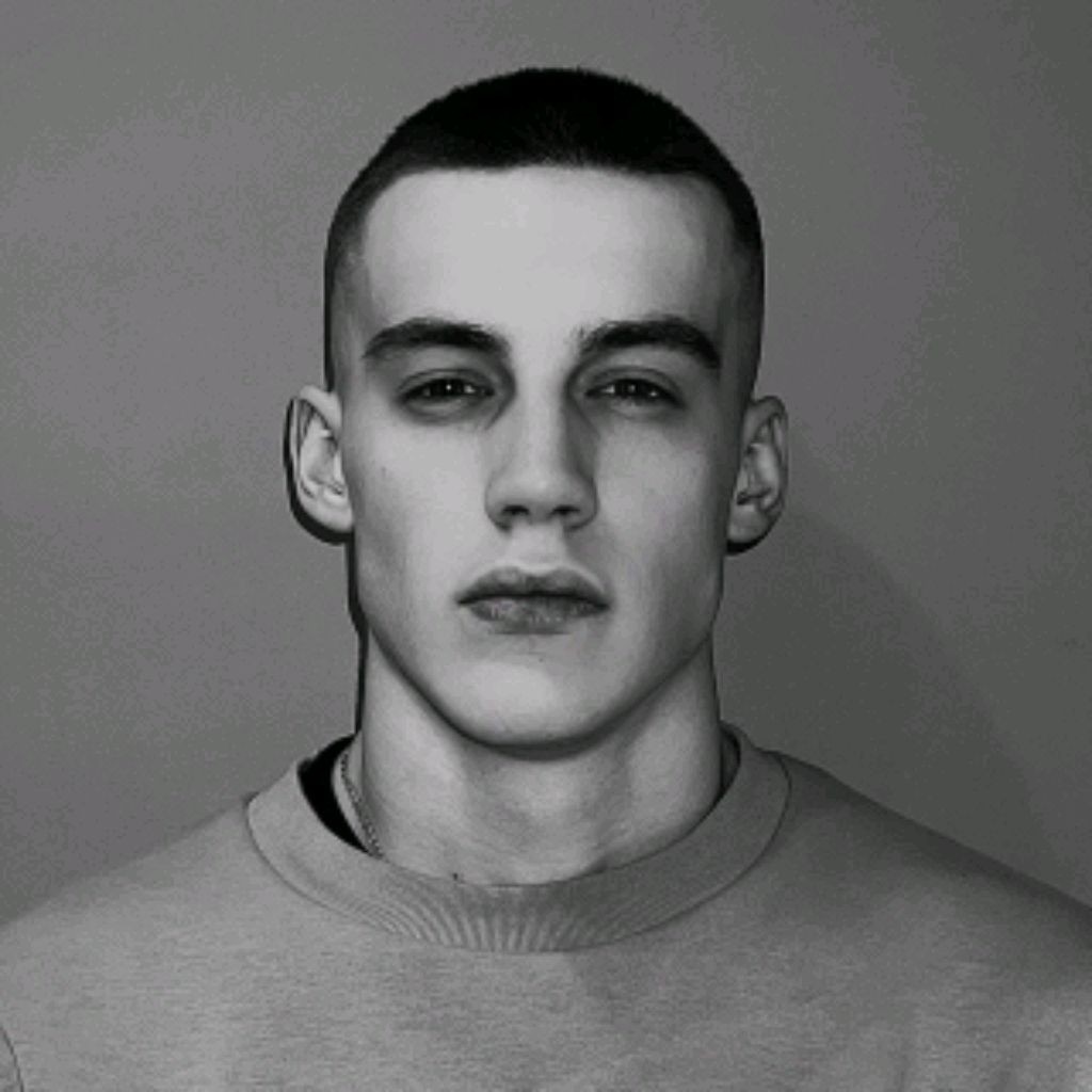 Данила Новиков