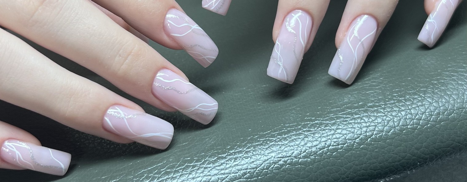 Даша Киричкова/ будни мастера маникюра