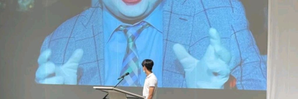 Повсеместный юродивый