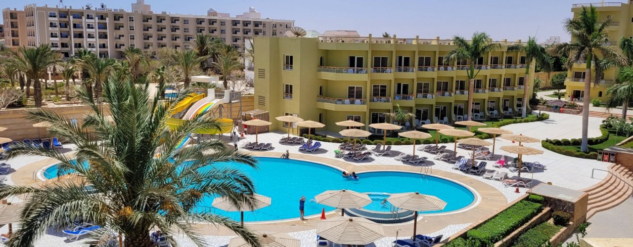 Love Palm Beach Resort Hurghada