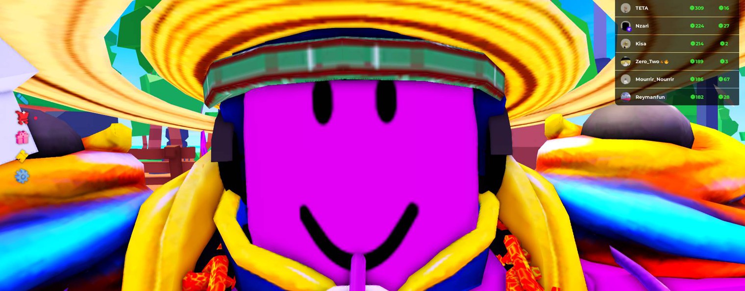 Нубик играет