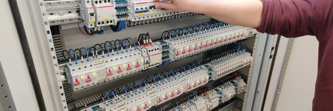 КВАЗАРТЕК. НКУ (электрощиты 0,4 кВ)