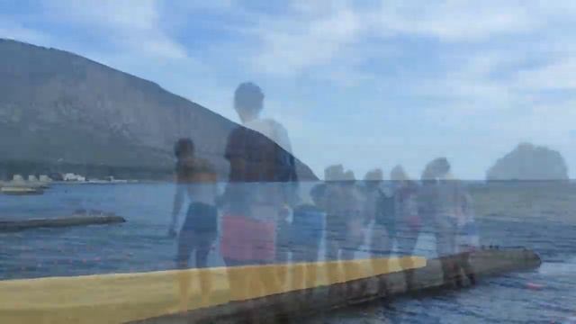 Как в Артеке в море купаются?  #shorts