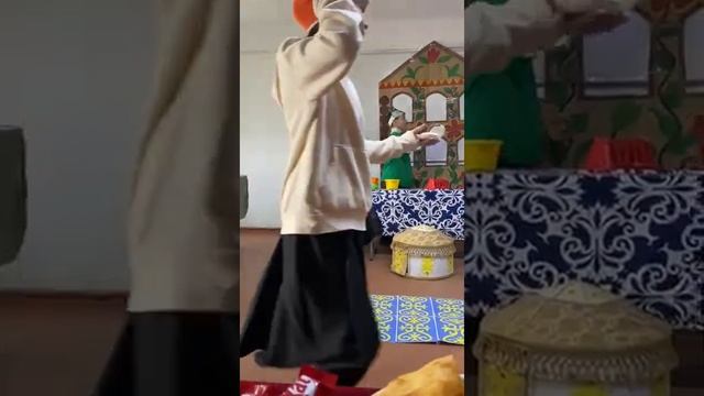 Музыкально- театрализованное представление на ногайском языке по сказке " Теремок". Часть 1
