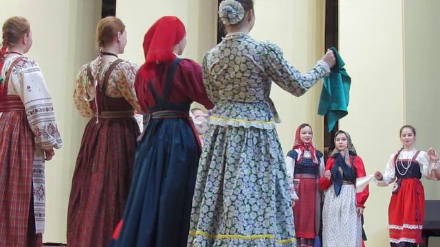 русская песня. "затопила печку"