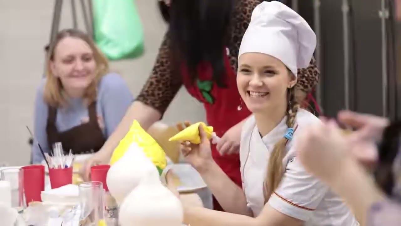 Знакомство с Верой Черневич и Большой пряничной онлайн школой