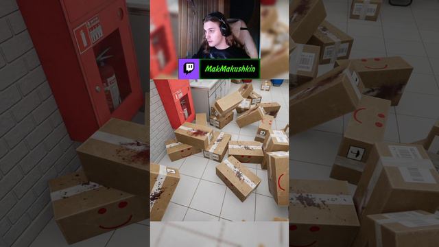 Испуг из-за падающих коробок Hospital 666