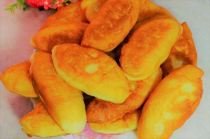 Если у ВАС есть Прокисшее молоко сделайте этот невероятно вкусный рецепт пирожков с зеленым луком...