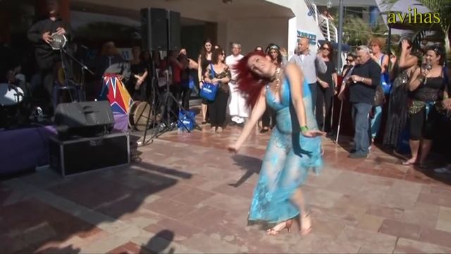 Alla Kushnir Belly dancer - смотреть видео онлайн от «Оркестр танцующих ...