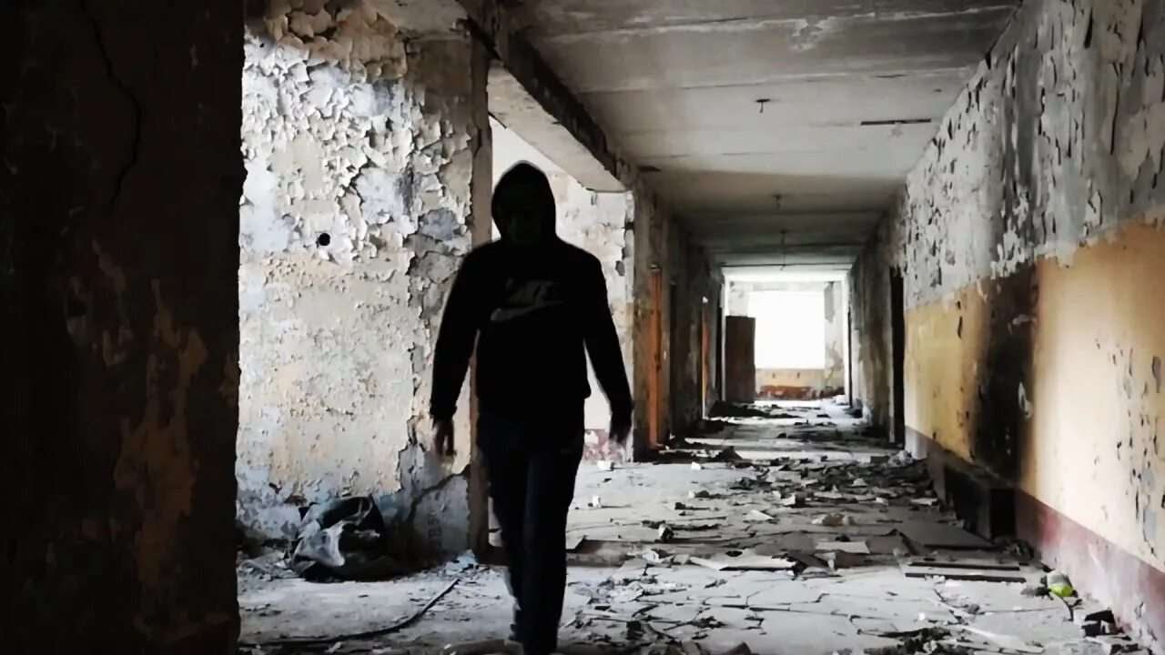 ПОПАЛИ В САМУЮ ТАИНСТВЕННУЮ ЗАБРОШКУ В РОССИИ ? МЫ НЕ ОДНИ?!