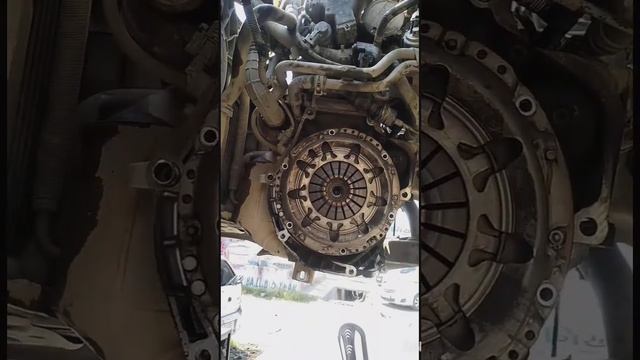 anas khan maruti suzuki Swift clutch plate exchange. lik subscribe