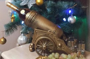 Шикарный атрибут из старого огнетушителя.