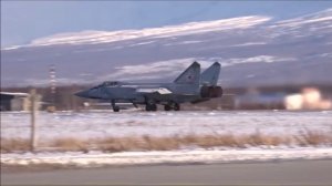 ИСТРЕБИТЕЛИ ПЕРЕХВАТЧИКИ МИГ-31 ОТРАЖАЮТ УДАР КРЫЛАТЫХ РАКЕТ!