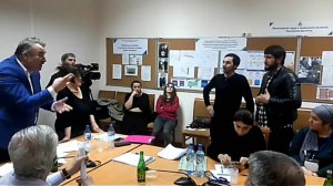 Возмущенные инвалиды по слуху сорвали работу конференции