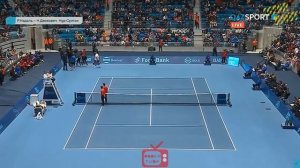 HILARIOUS SPORTS MOMENTS - FUNNY FALLSFAILS  OopsieTube 😂.