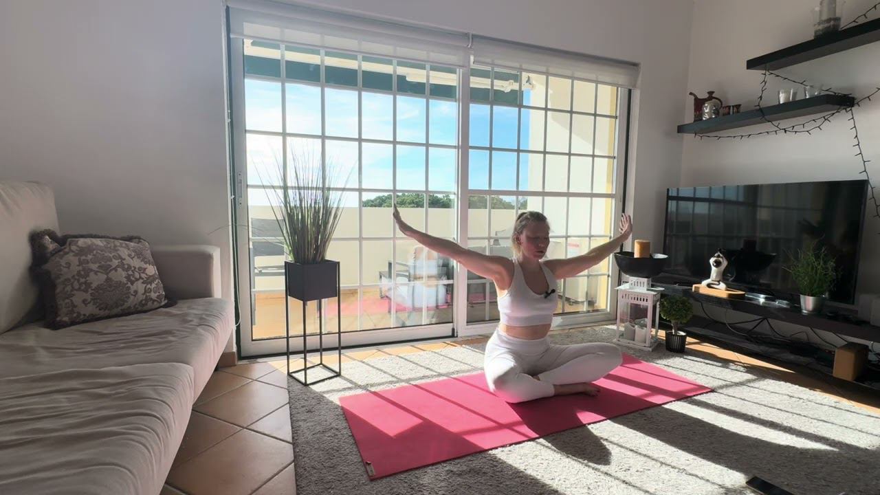 Йога для красивого живота