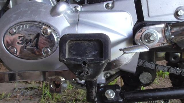 Мопед ЗиД - попытка ремонта после падения на щебне