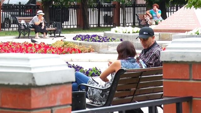 Социальный эксперимент: помогут ли уколоться в парке