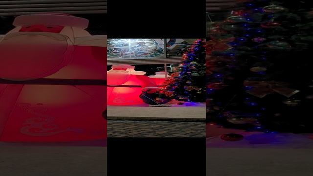Дед Мороз возле Кисловодского цирка.mp4