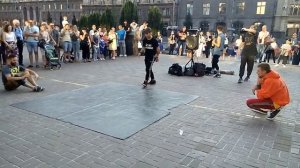 Kyiv. Dancing on the sidewalk. Bi-2 & Igor Kachurovskyi.