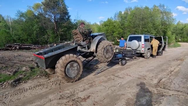 каракат заезжает на прицеп