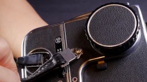Straps for Hasselblad 500CM: Gordy's wrist strap (String)