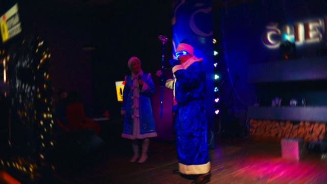 Музыкальный номер LV [ - LIVE - ] — премьера Новой Новогодней Песни / Первый Микрофон 2022